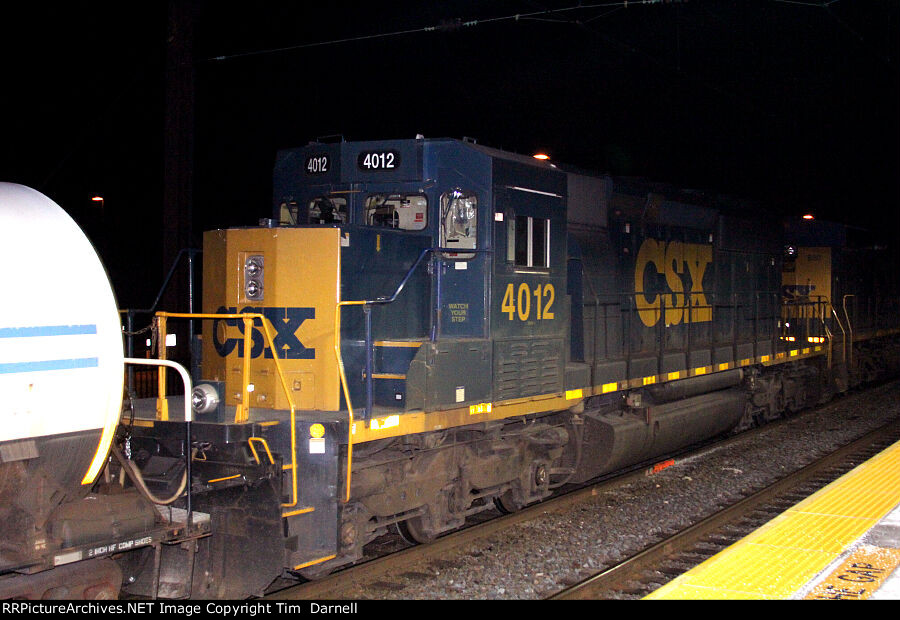 CSX 4012 trailing on Q409